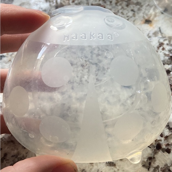 hakka | Other | Hakaa Silicone Milk Suction Cups And Ladybug Collector ...